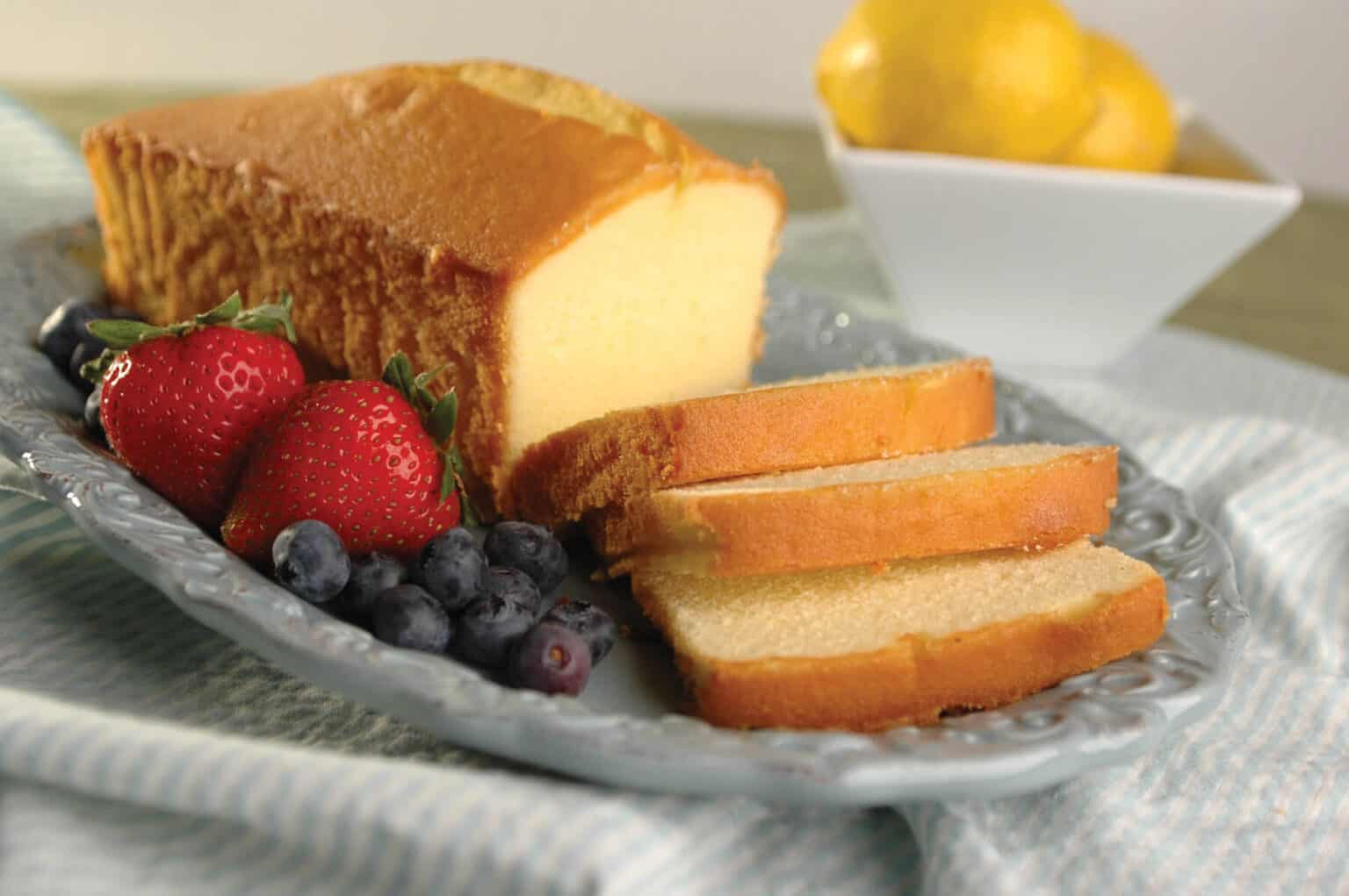 Custom Cakes - Ukrop's Homestyle Foods
